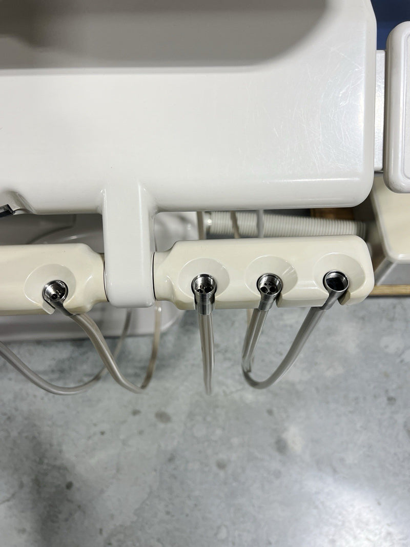 ADEC 1221 Dental Chair, Radius Delivery w/Cuspidor, Asst’s Pkg & Light ...